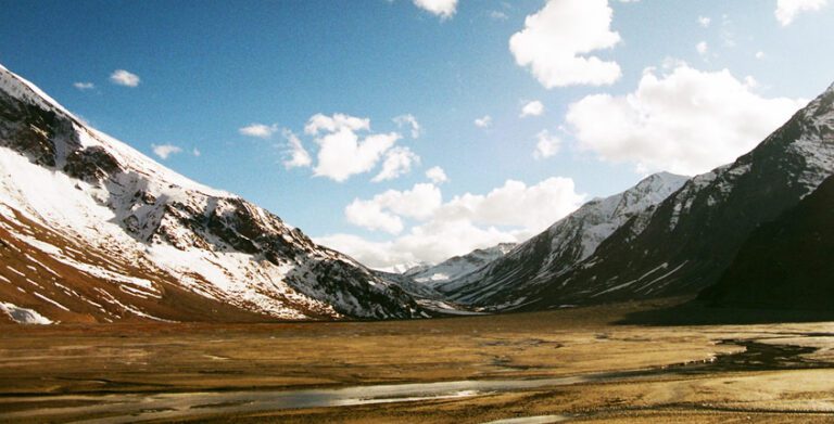 Baralacha La Pass - Mountain Passes in Leh Ladadkh, India